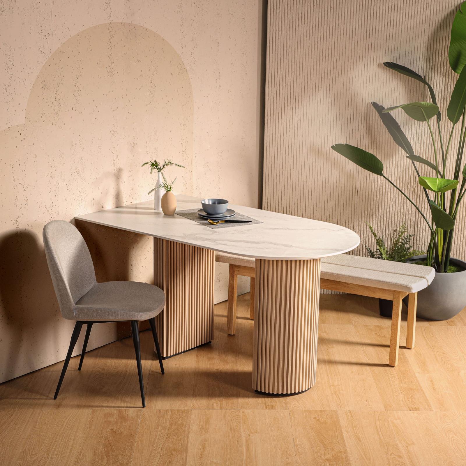 Sintered Half Stadium Top x Ohio Half Moon Dining Table W1400 Comfort Design Furniture